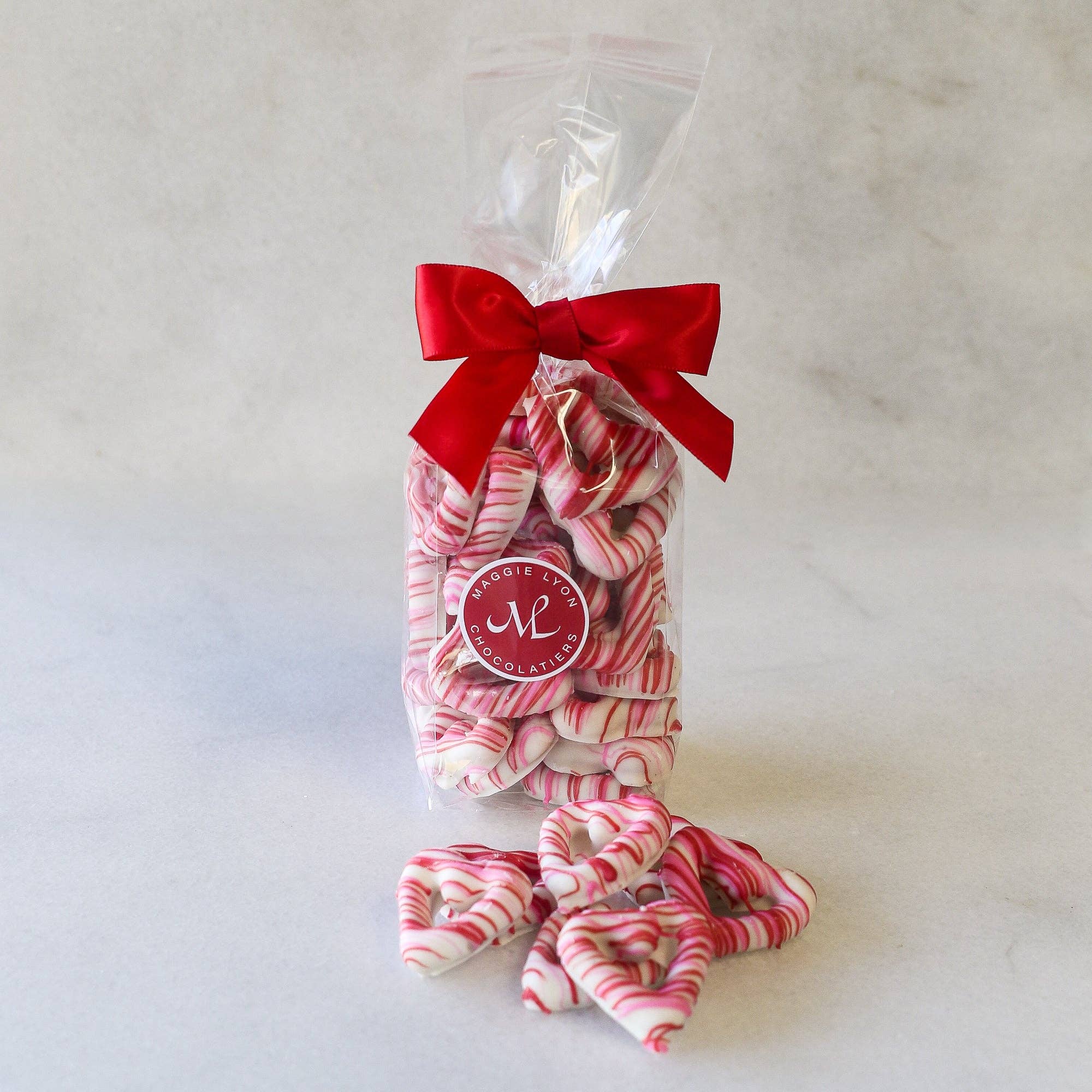 Maggie Lyon Chocolatiers - Valentine's 5oz White Chocolate Covered Hea ...